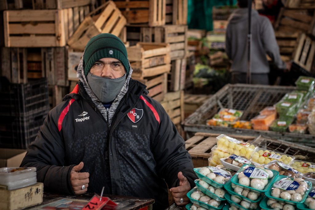 Una vuelta por el mercado – enREDando